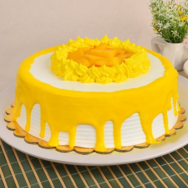 Creamy Layered Mango Cake - Bakings