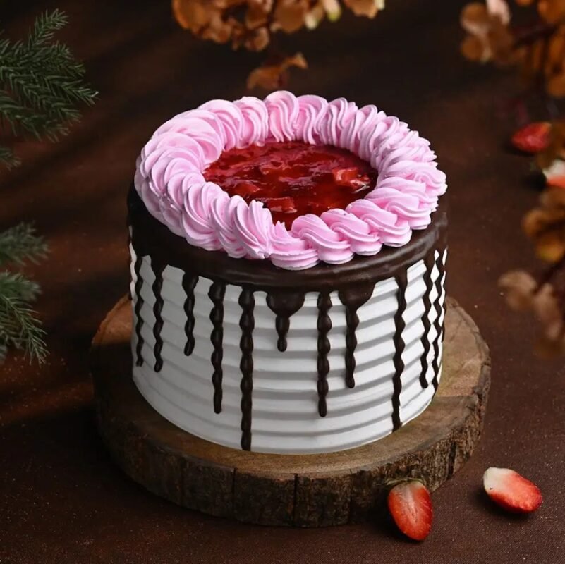 Eternal Love Strawberry Cake - Bakings